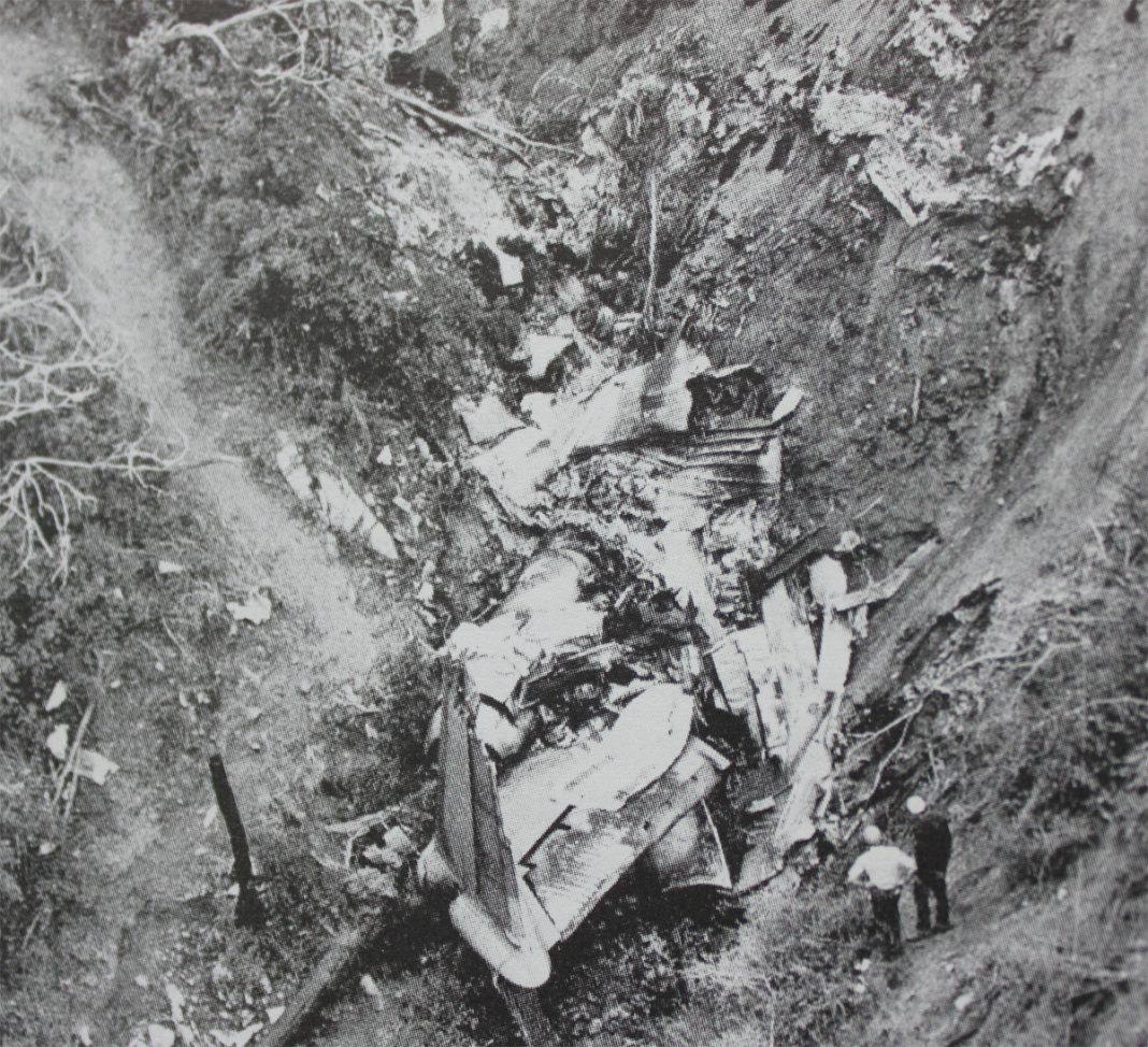 #OnThisDay in 1971, Hughes Airwest Flight 706 collides with an U.S F-4 ...