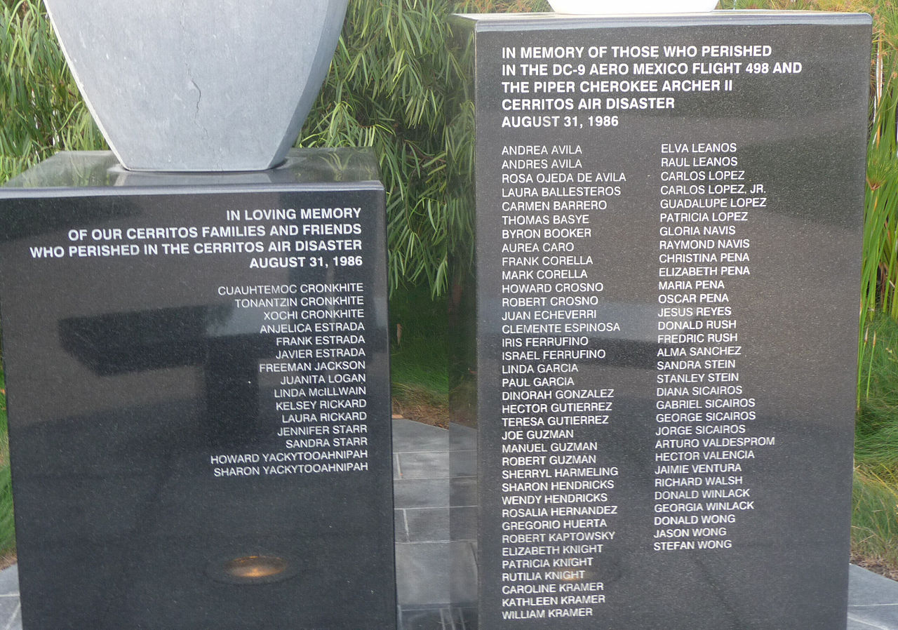 1280px-Cerritos_Air_Disaster_Memorial_Casualties - AIRLIVE