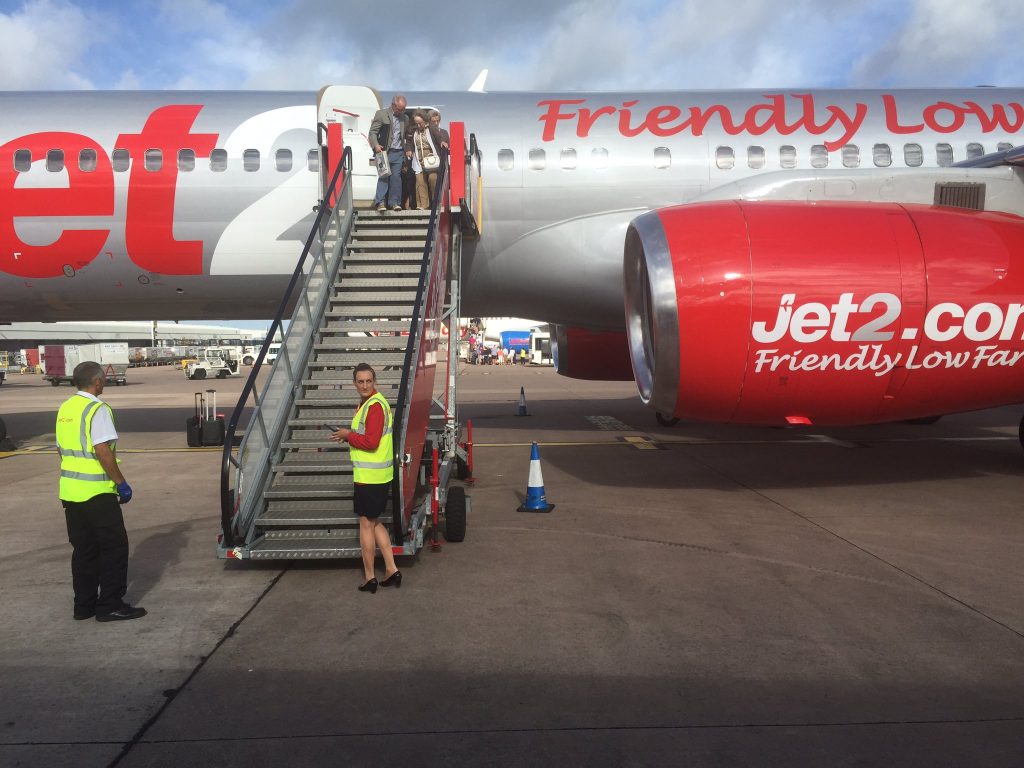 ALERT Jet2 #LS875 returned to Manchester due to gear issue once again