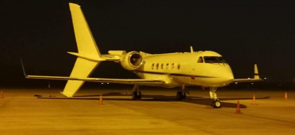 INCIDENT A Gulfstream IV's vertical stabilizer was seriously damaged by ...