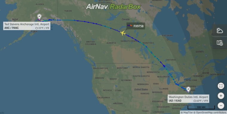 FedEx Boeing 777 is carrying 3 giant pandas from Dulles Airport for 19 ...