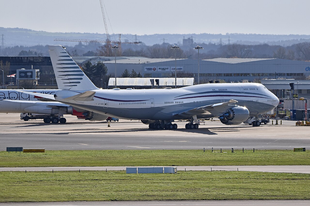 Boeing_747-8KB(BBJ)_‘A7-HBJ’ - AIRLIVE