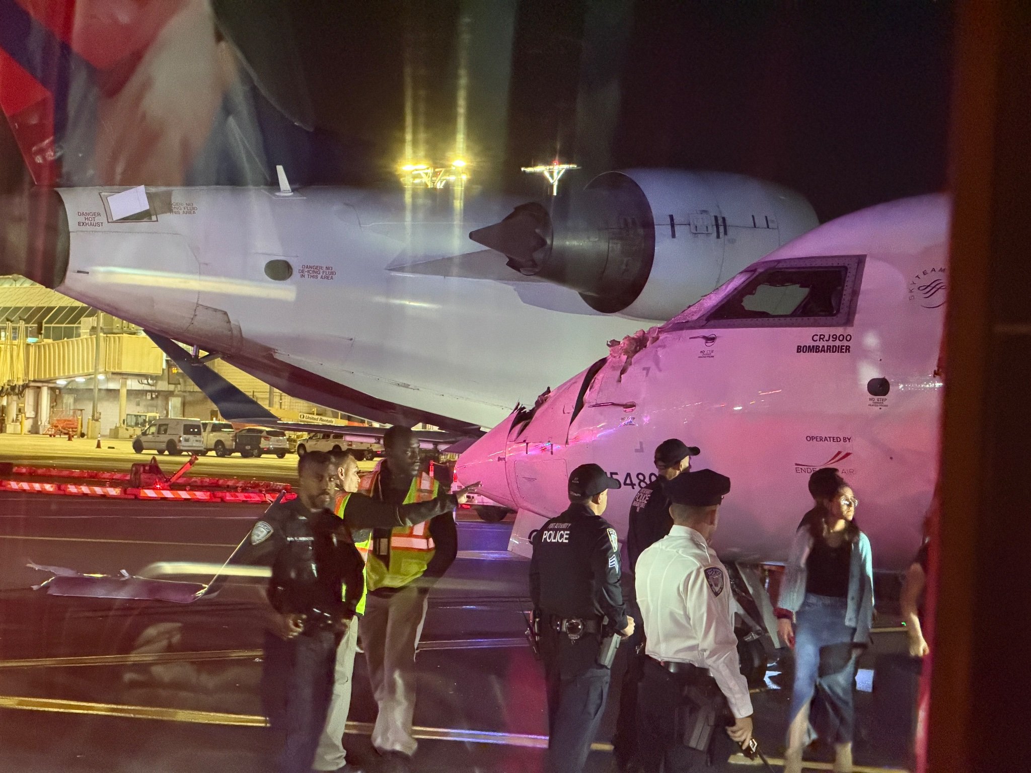 Wing of a CRJ900 was ripped off during collision with another Delta ...